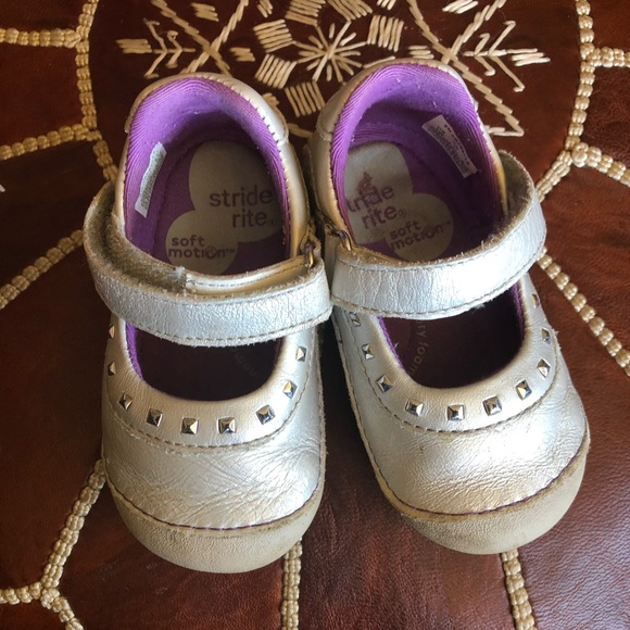 Stride Rite | Shoes | Stride Rite Silver Mary Jane Shoes | Poshmark